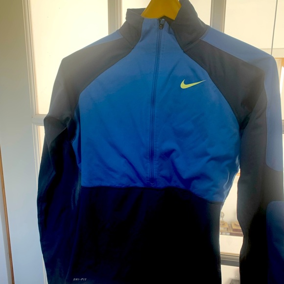 Nike | Jackets & Coats | Nike Ladies Dry Fit Jacket | Poshmark